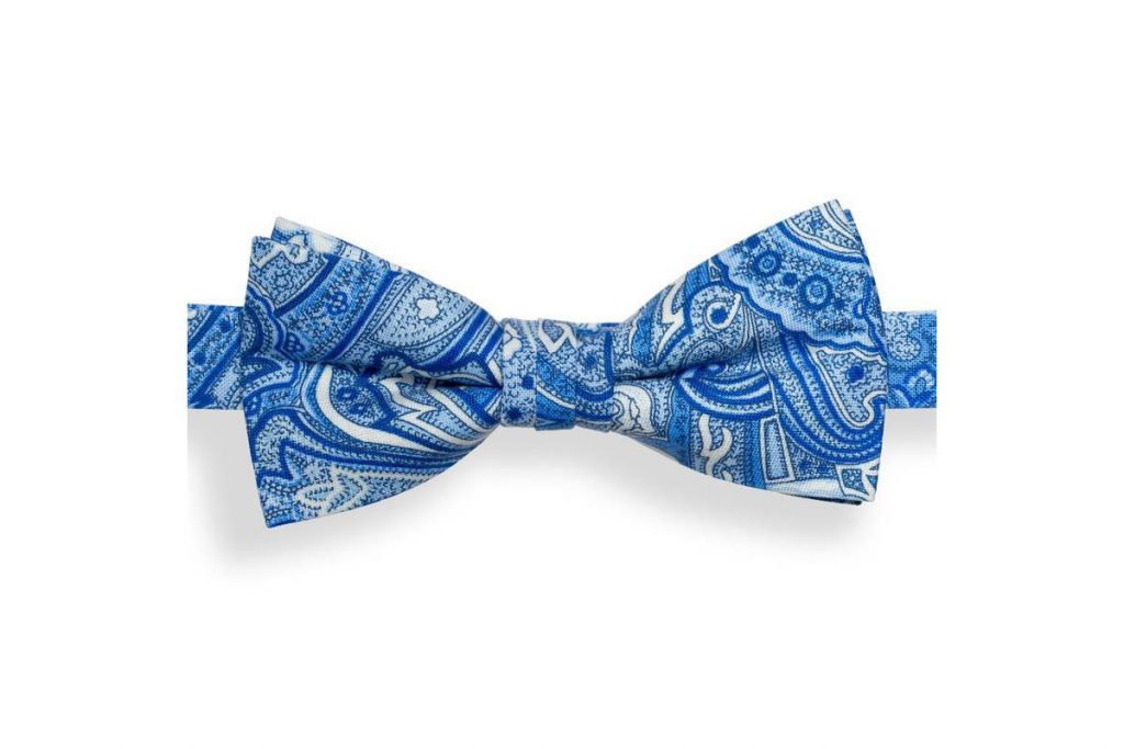 Pajarita de cachemir azul, la tendencia que siempre vuelve - Cencibel